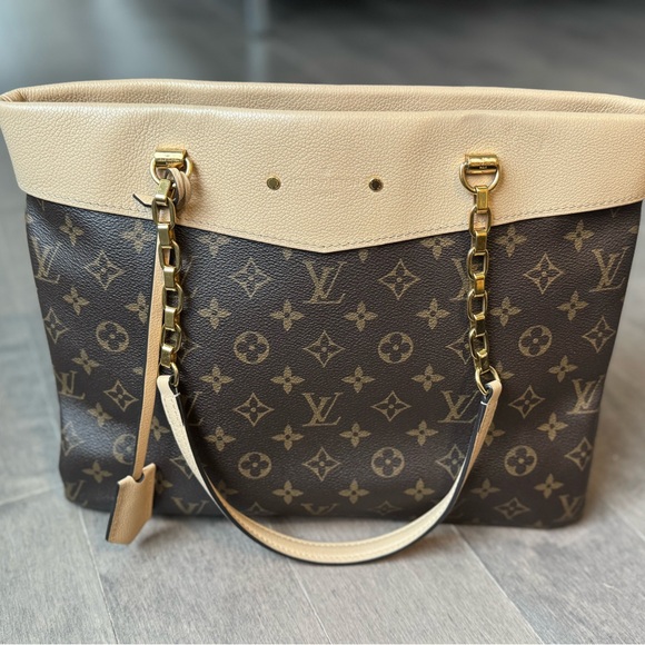 Louis Vuitton | Bags | Authentic Louis Vuitton Monogram Pallas Shopper ...